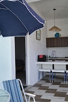 Apartamento, 1 quarto, cozinha, vista para a piscina | Interior
