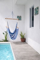 Apartamento, 1 quarto, cozinha, vista para a piscina | Piscina | Piscina interna
