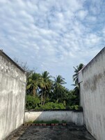 Estúdio Básico, vista para o jardim | Diversos