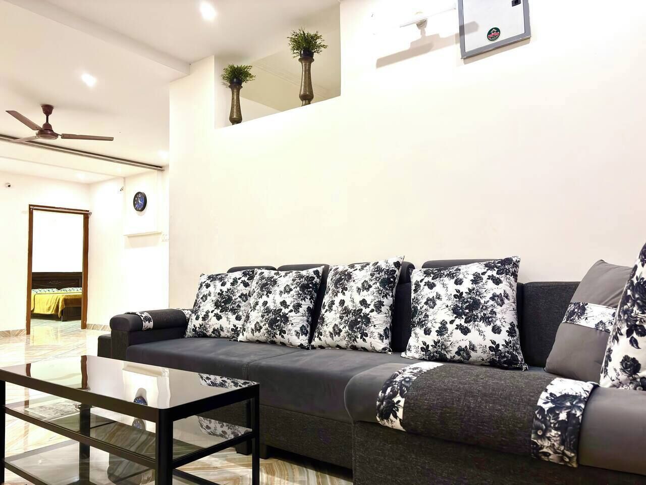 Spacious 3bhk Apartment In Mehdipatnam, Hyderabad  Perfect For Families L - Hyderabad