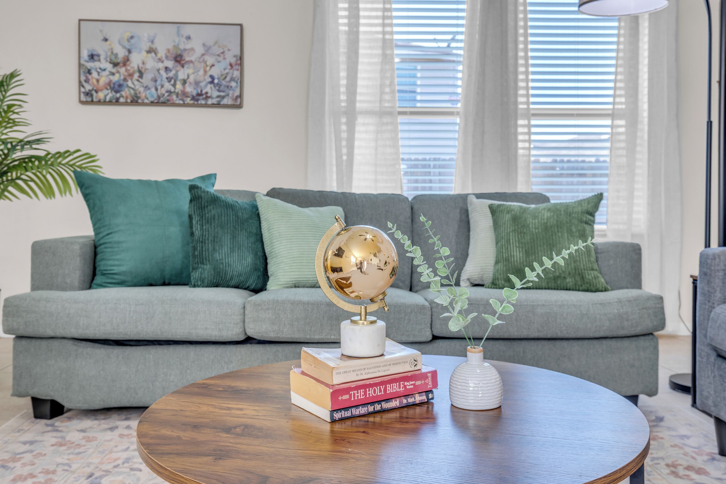 New - Spacious - Family Friendly - 5 Bd/3ba - 2600 Sq Feet - Pool Table - Fresno, TX