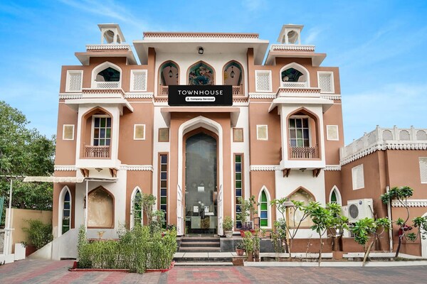 Elite Stays Near Mansarovar Metro Station - ラージャスターン