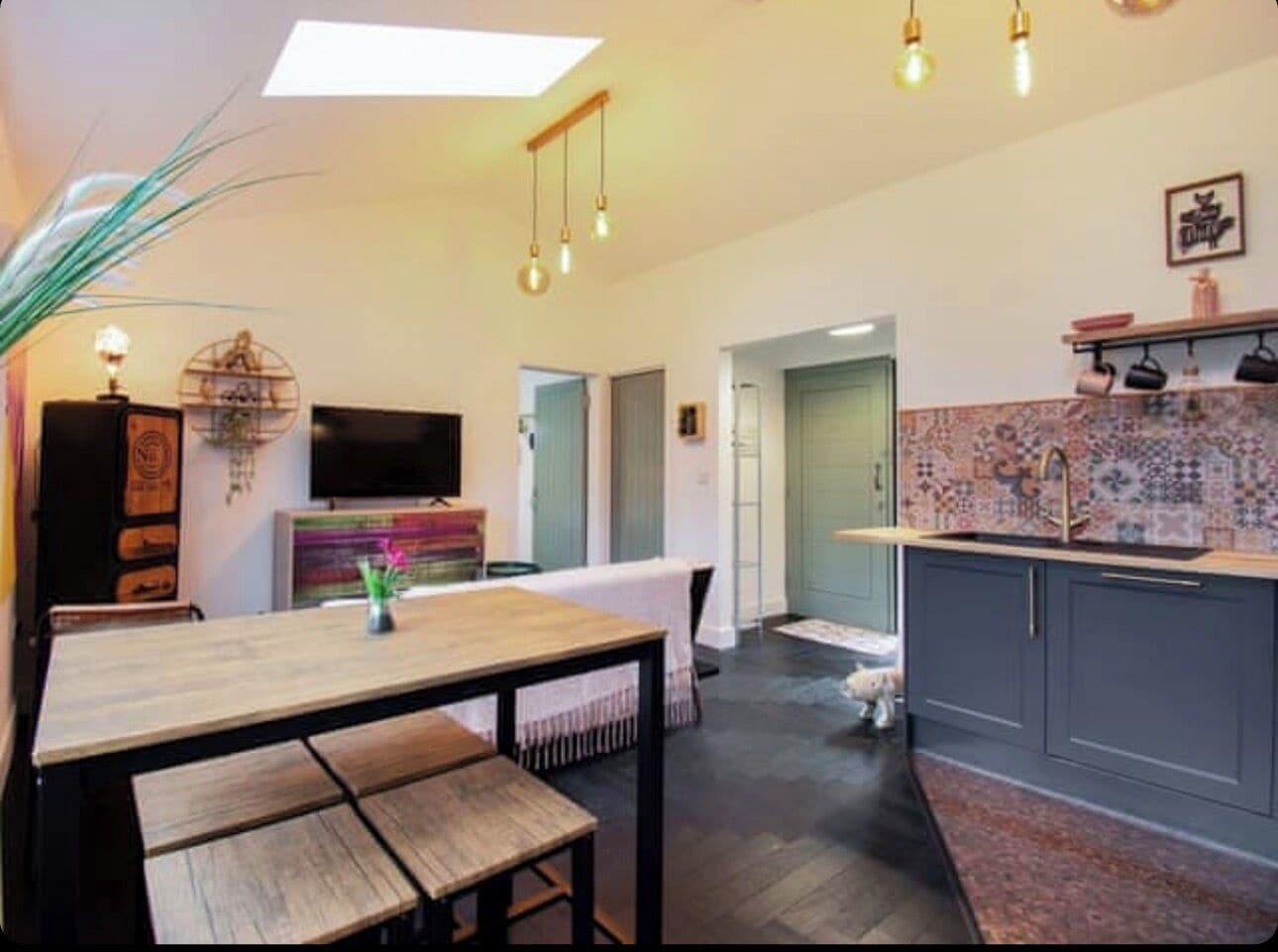 Diesel's Desirable Den - Luxury Rural 2 Bed Cottage, Peaceful Walks And Stays Uk - Maidstone