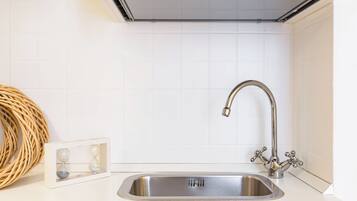 Apartamento de Luxo, não fumadores, ar condicionado | Cozinha privada | Um frigorífico/congelador grande, um micro-ondas, uma placa de cozinha