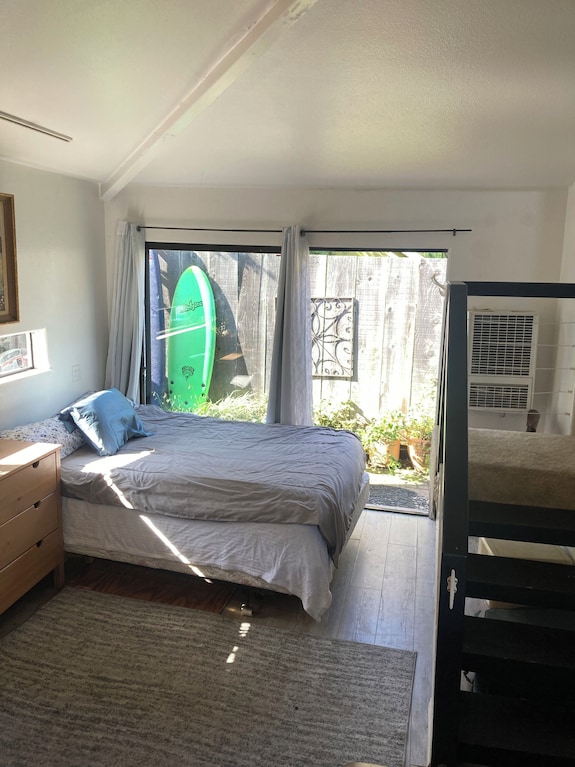 Charming Studio In Fantastic Pacific Grove Walking Distance To The Beach. - Pacific Grove, CA