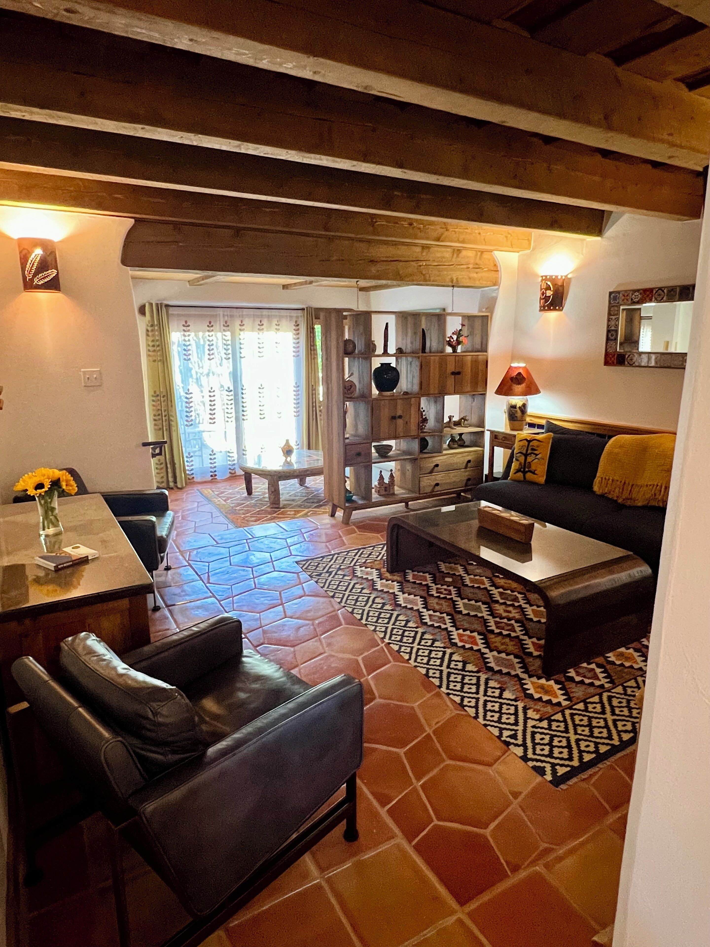 Art-filled South Capitol Retreat \\ Walkable \\ Private Patios & Deck \\ Ac - Santa Fe