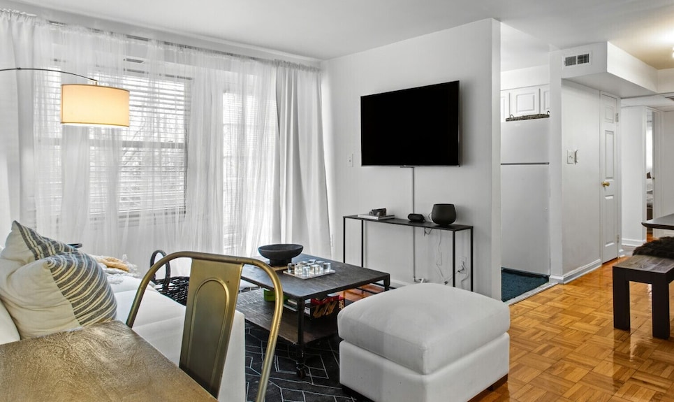 2-bed Retreat, Free Parking Near Georgetown - Silver Spring