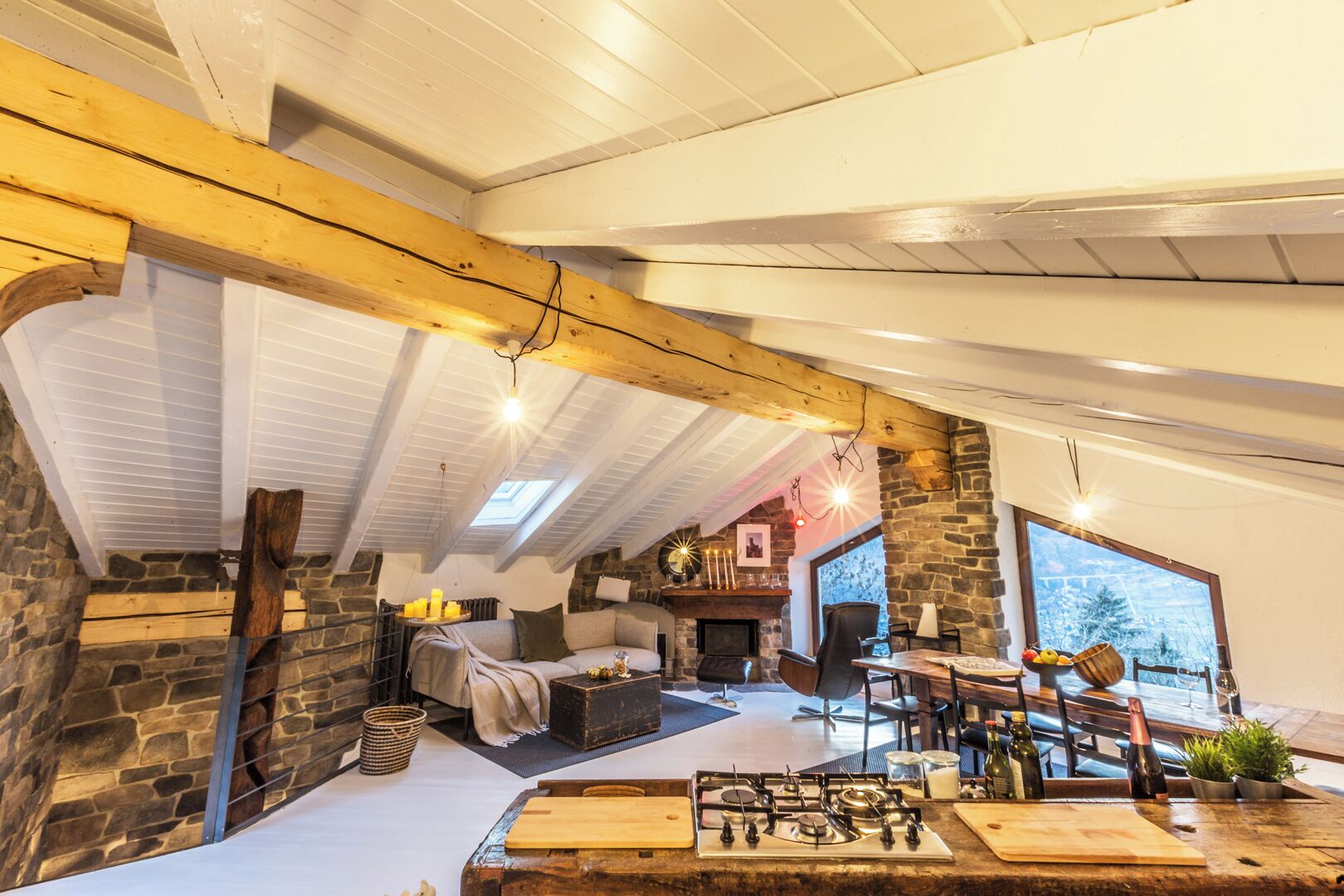 Dúplex Familiar, pátio, vista para a montanha | Cozinha privada | Um frigorífico, um forno, uma placa de cozinha 