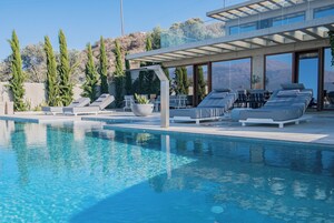 Piscina exterior sazonal 