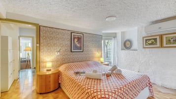 Apartamento Standard, vários quartos, 2 casas de banho (Thai House 100mt From The Lake) | 2 quartos, Wi-fi grátis, roupa de cama fornecida