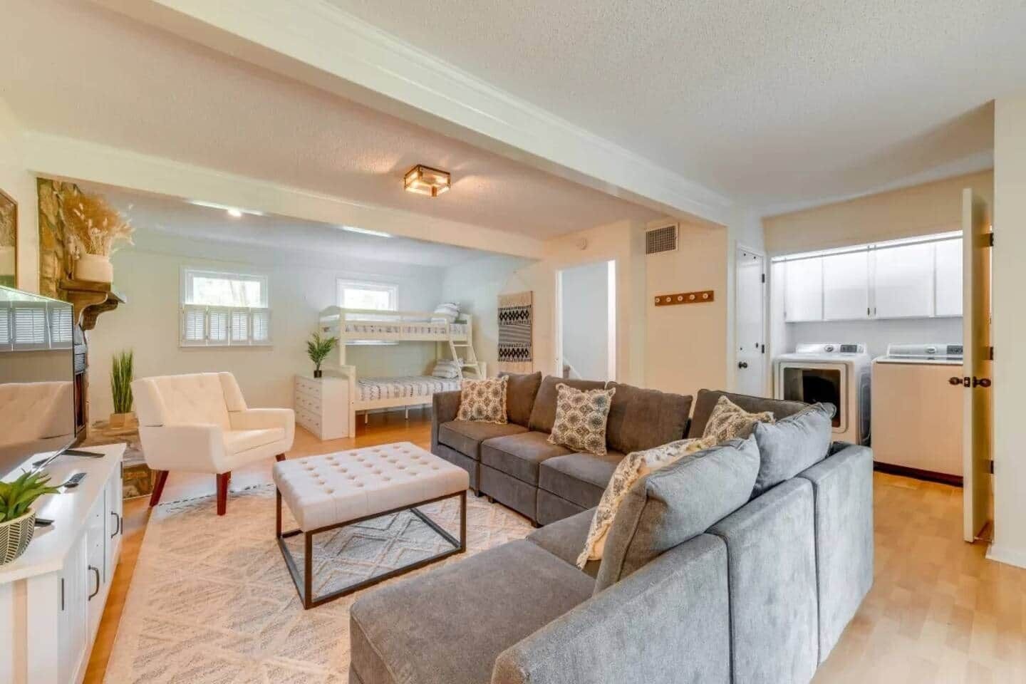 Pet Paradise: Mooresville Escape - Mooresville, NC