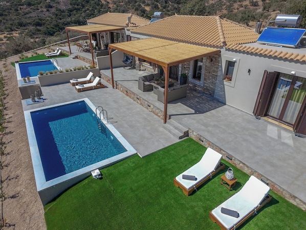 Elithea Villa One | Piscina particular