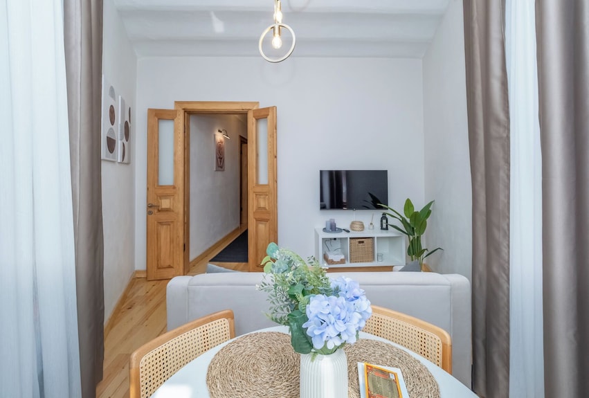 Acme Studio 1 - イスタンブール