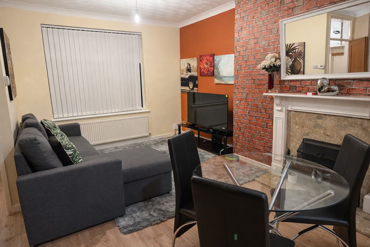 Stunning And Cosy 3 Bed House - Newport