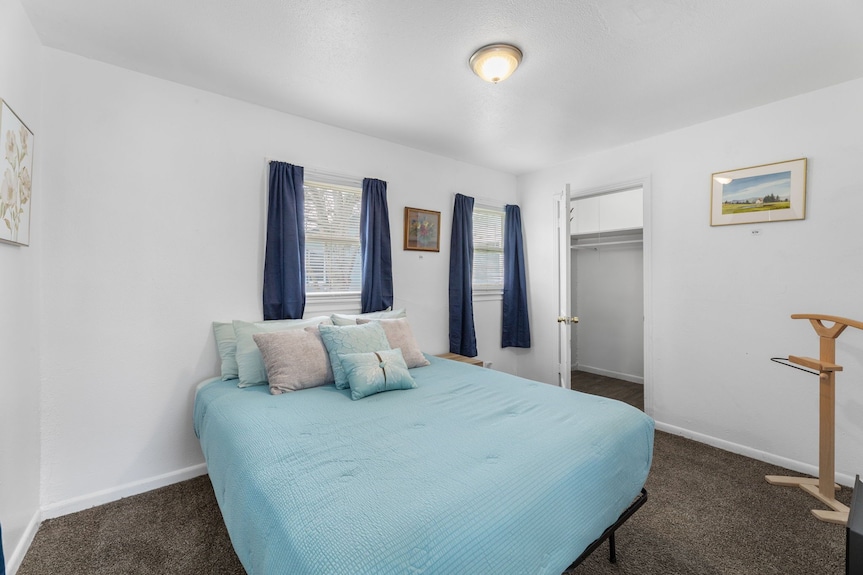 Cozy 1-bedroom House In Lovely Killeen With Fenced Yard And Solar Power - 킬린