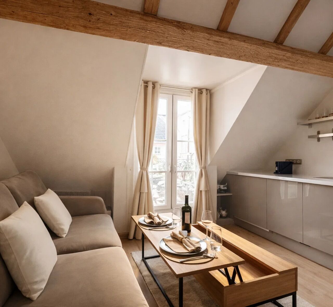 Apartamento, Vista para a cidade | Sala de estar