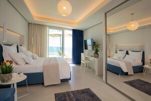 Cofre no quarto, secretária 