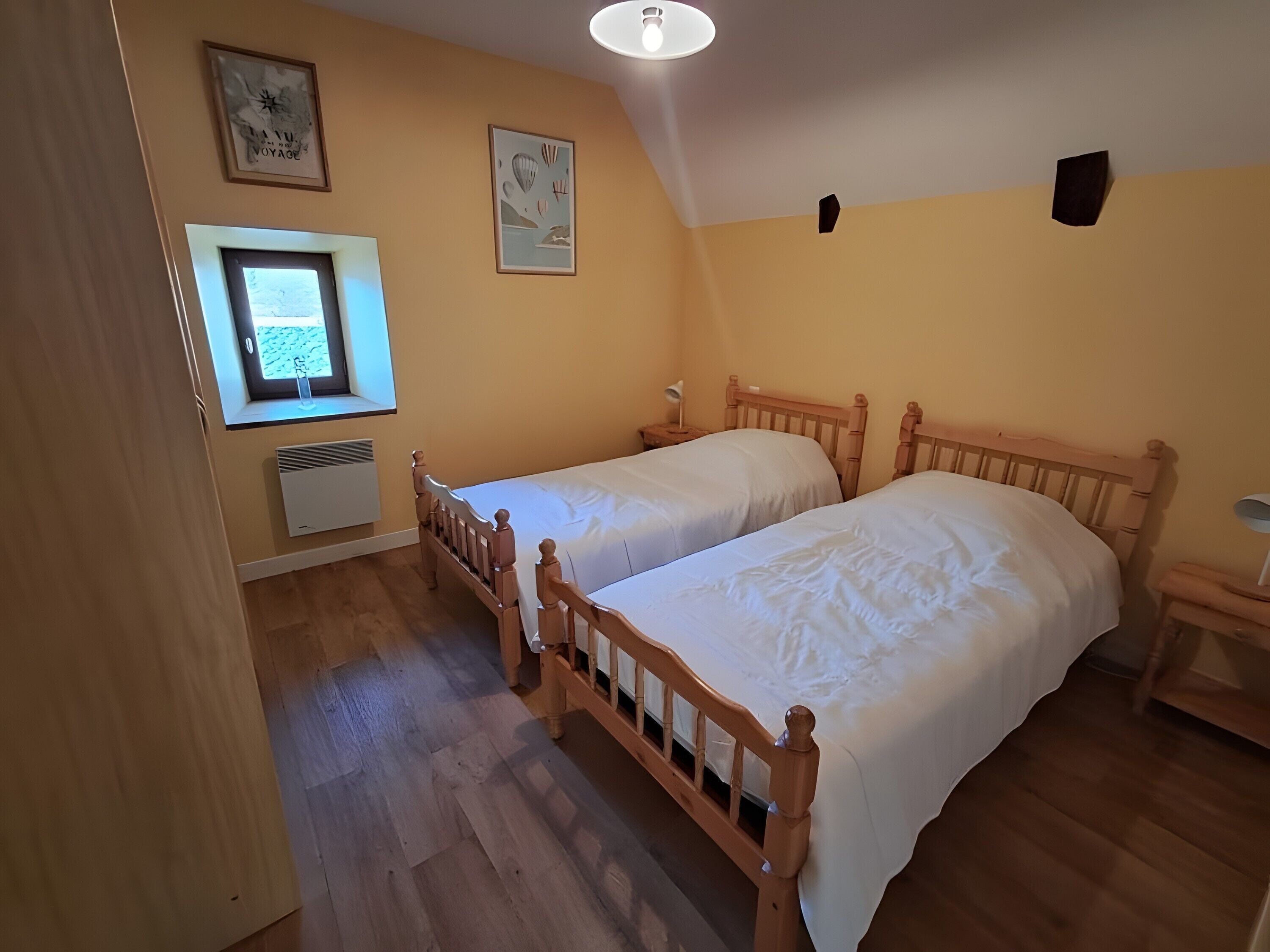 Gîte Du Lavoir Maison De Village En Campagne - Cantal