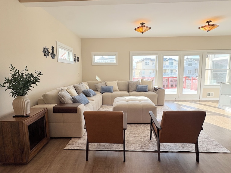 New Luxury Water-front Retreat W/ Elevator, Dock, Close To Long Beach Island! - Beach Haven, NJ