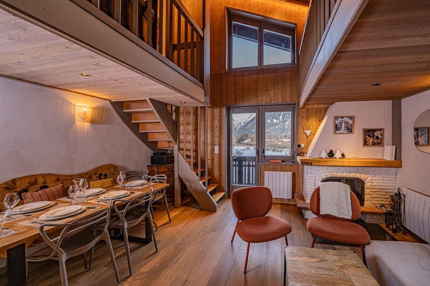 Balcons De Champraz Vues Spectaculaires Sur Le Mont-blanc Et Le Lac - Les Praz de Chamonix