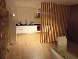 Casa Familiar, vista para o jardim | Interior