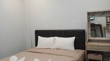 Quarto Duplo Standard | Roupa de alta qualidade, Wi-fi grátis, roupa de cama fornecida