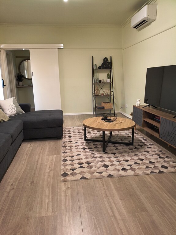 A Cosy 3 Bedroom House From Ouyen Lakes - Ouyen