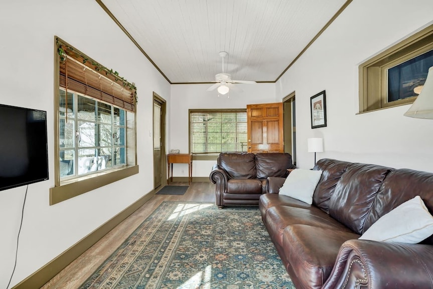 Midtown Hideaway - Simple, Cozy And Convenient - Tennessee