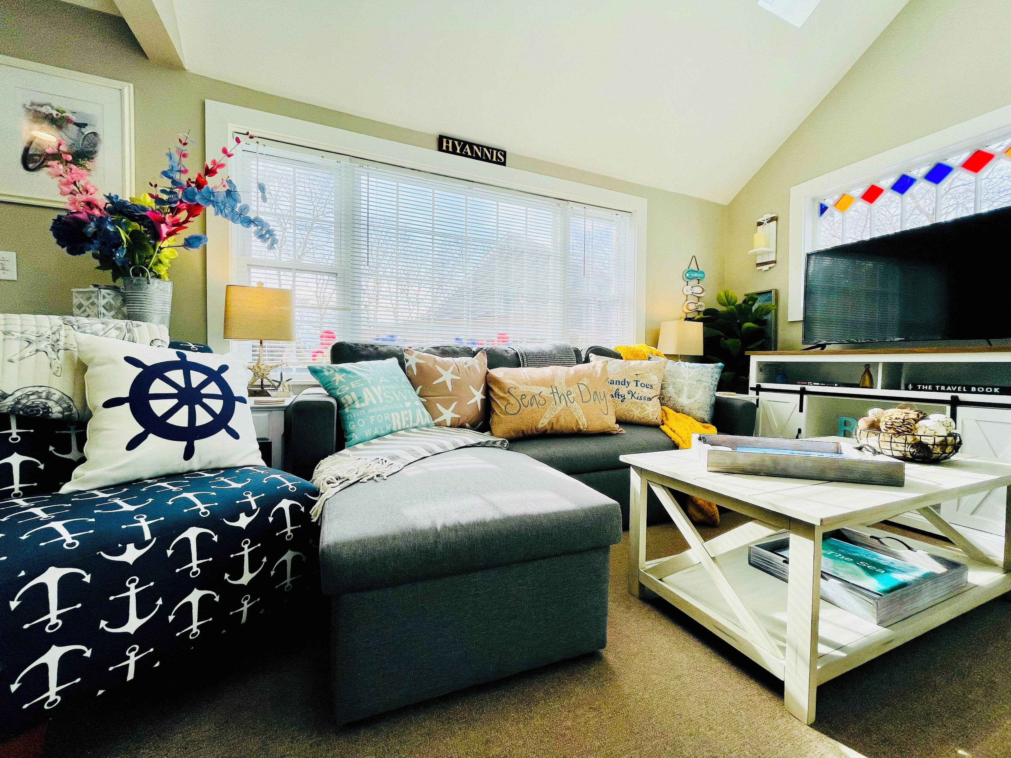 Walk To Beach & Harbor / Fire Pit & Outdoor Shower - Cape Cod, MA