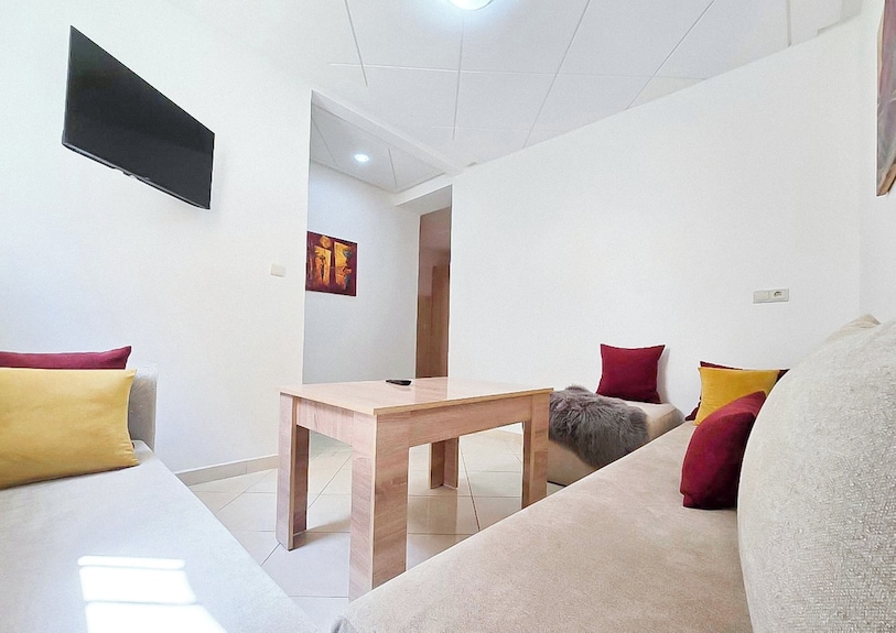 5 Minutes To The Park! Family Condo With Netflix & Terrace - Agadir