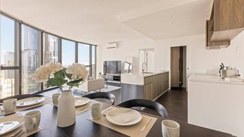 Apartamento de Luxo, Vista para a cidade | Restaurantes