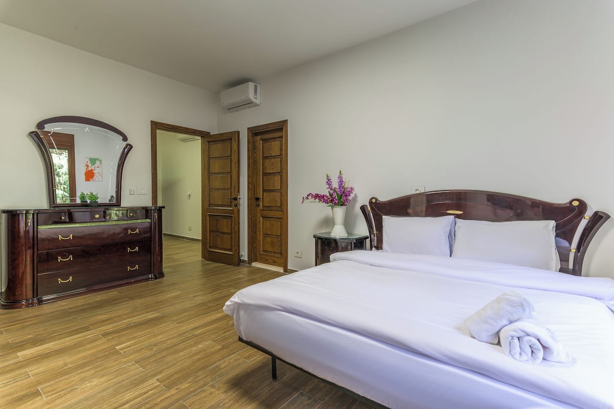 Apartamento de Luxo, 3 quartos, kitchenette, vista para o mar | Lençóis de algodão egípcio, roupa de alta qualidade