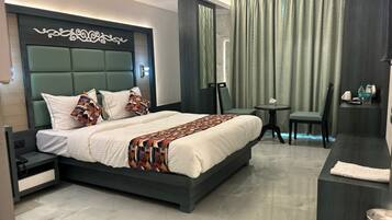 Suite Comfort | Secretária, secretária adequada para computadores portáteis