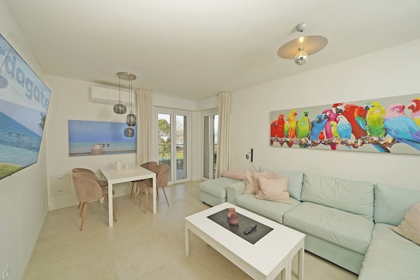 Apartamento, para fumantes | 2 quartos