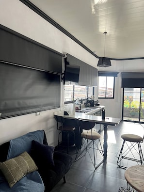 Apartamento, 1 quarto, vista para a cidade | Sala de estar