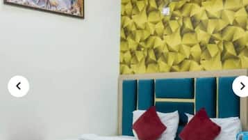 Quarto casal clássico | Escrivaninha, ferros/tábuas de passar roupa, Wi-Fi de cortesia