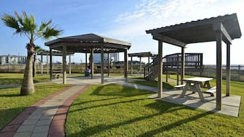 Apartamento em Condomínio Fechado, 1 quarto | Refeições ao ar livre