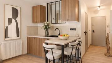 Apartamento, Vista para a cidade | Sala de estar