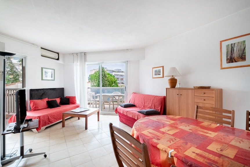 Appartement 'Le Lido - Strand, Zwembad, Parkeren' Met Zeezicht, Wifi En Airconditioning - Cagnes-sur-Mer