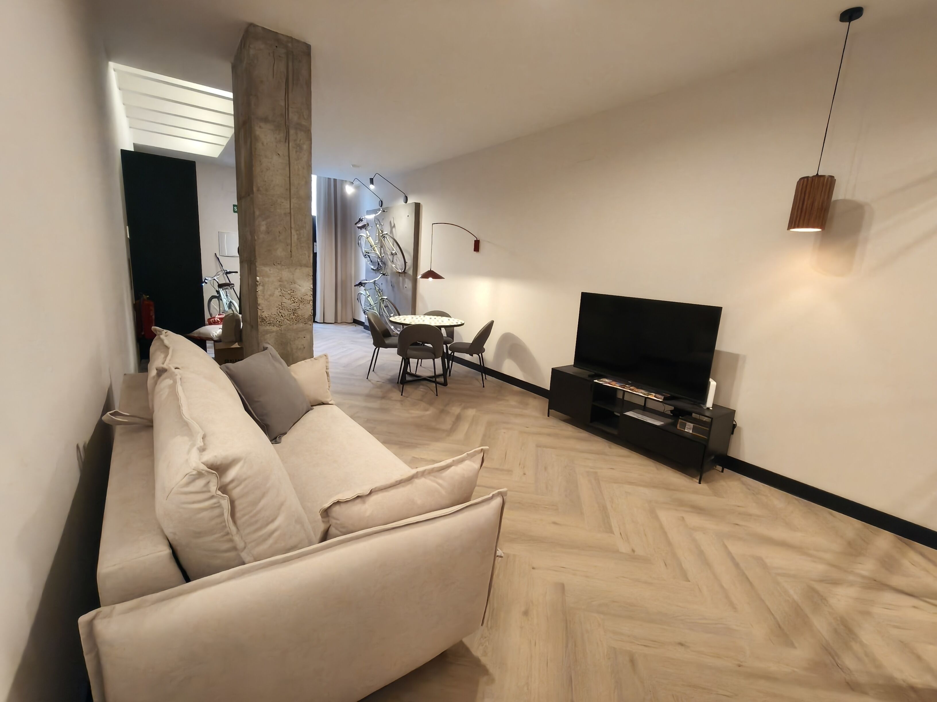 Fire Tree - The Suite - Badajoz