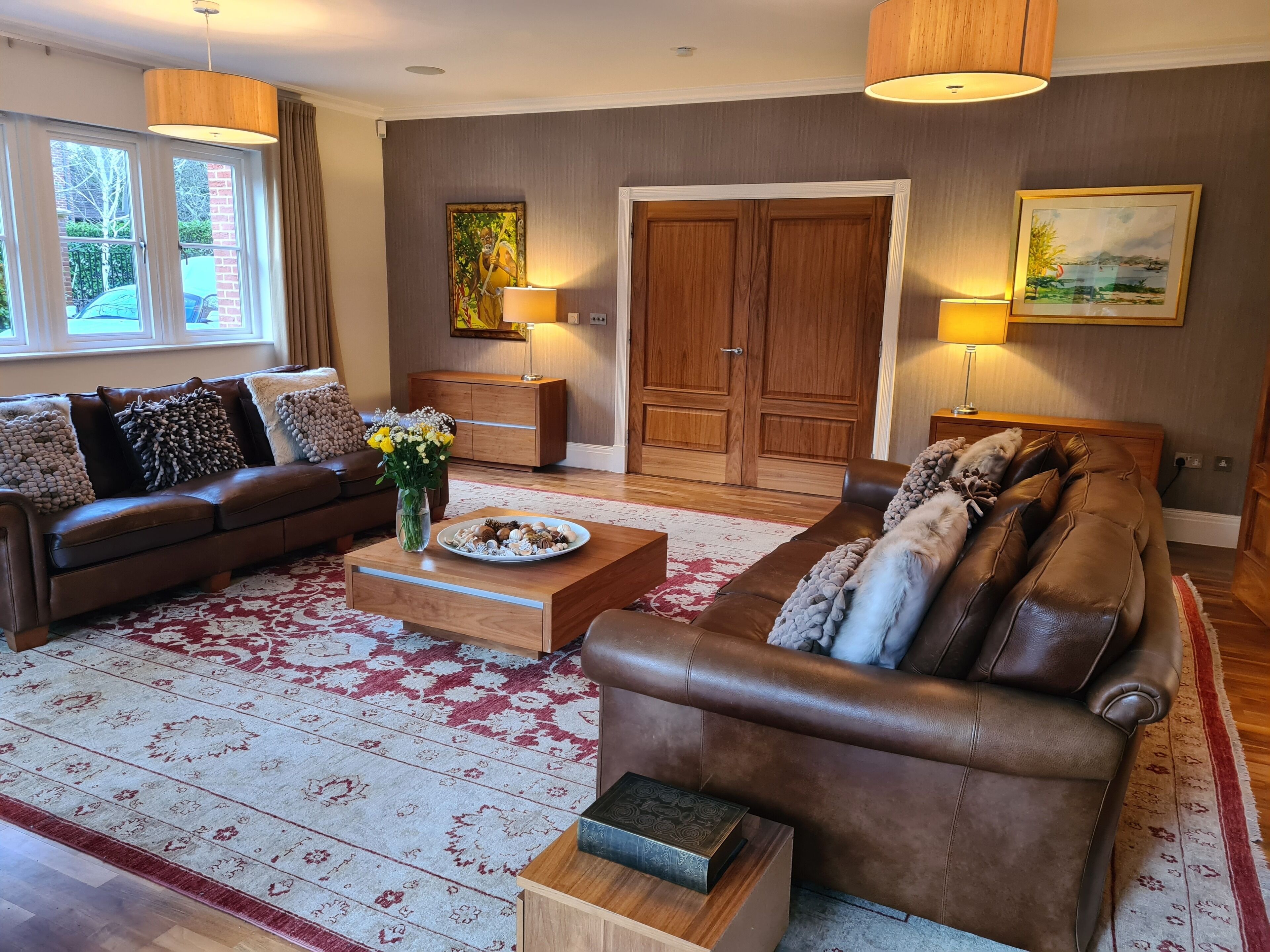 Modern 6,771 Ft2 Surrey Estate With Landscaped Gardens Just Steps To Golf Course - Redhill