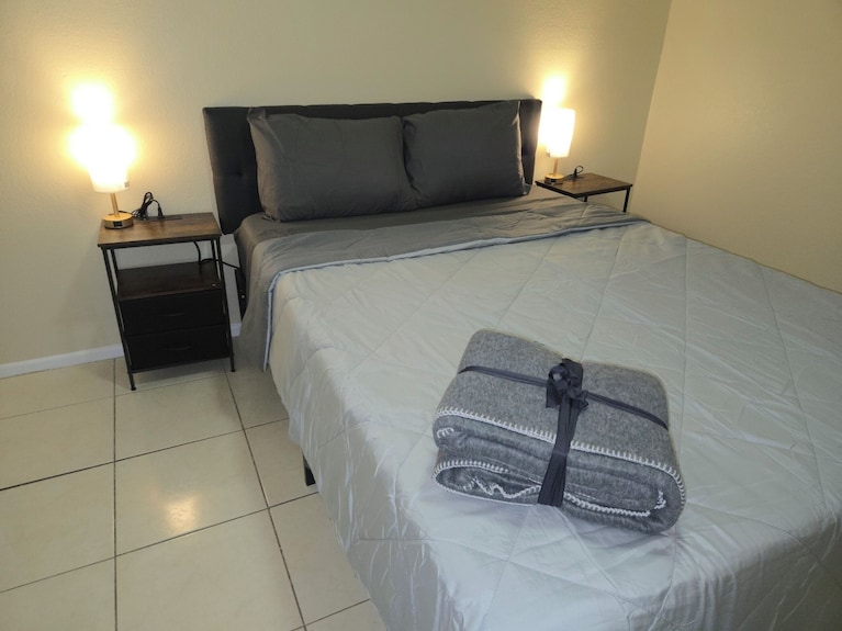 Serene 3-bedroom Townhome In Charming Laredo - Laredo, TX