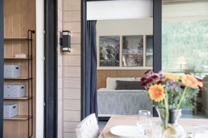 Condo, sacada, vista para a montanha | Terraço/pátio