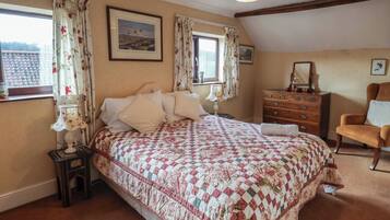 7 quartos, individualmente decorados, individualmente mobiliados