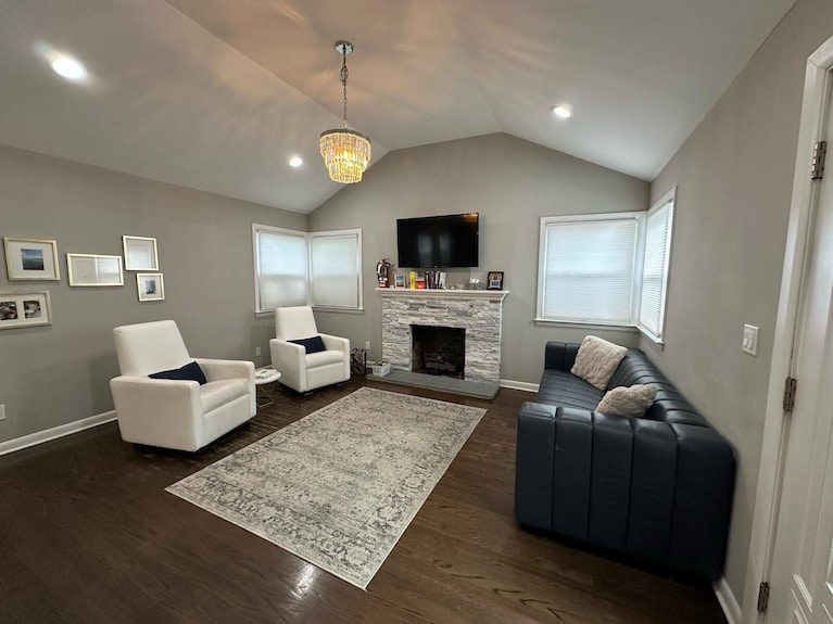 Walk To Long Island Sound Private Pool & Hot Tub 4br On Half Acre - New Haven, CT