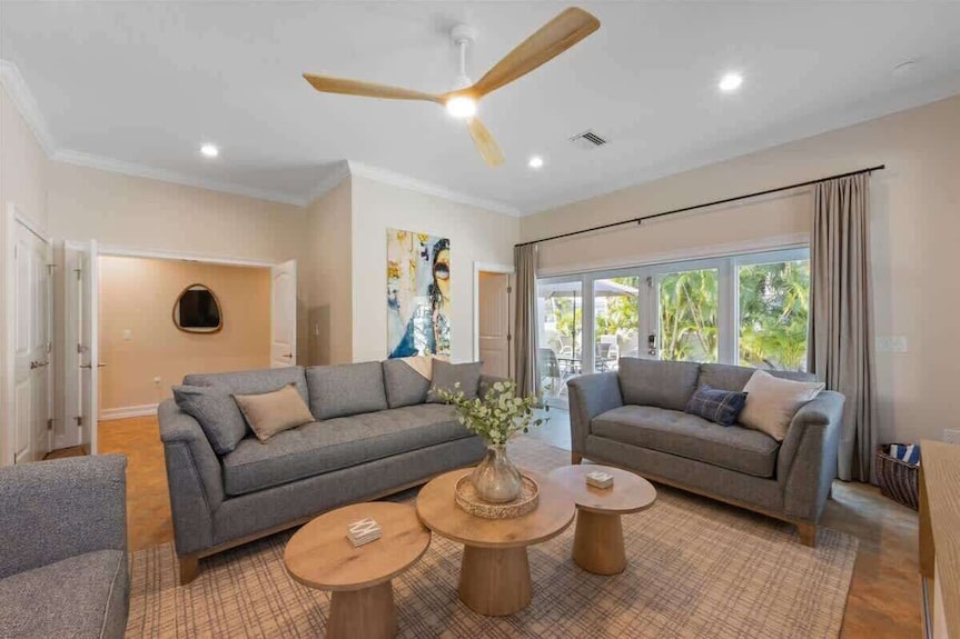 Palm Paradise~steps To Shops/beach~best Location! - Anna Maria Island, FL