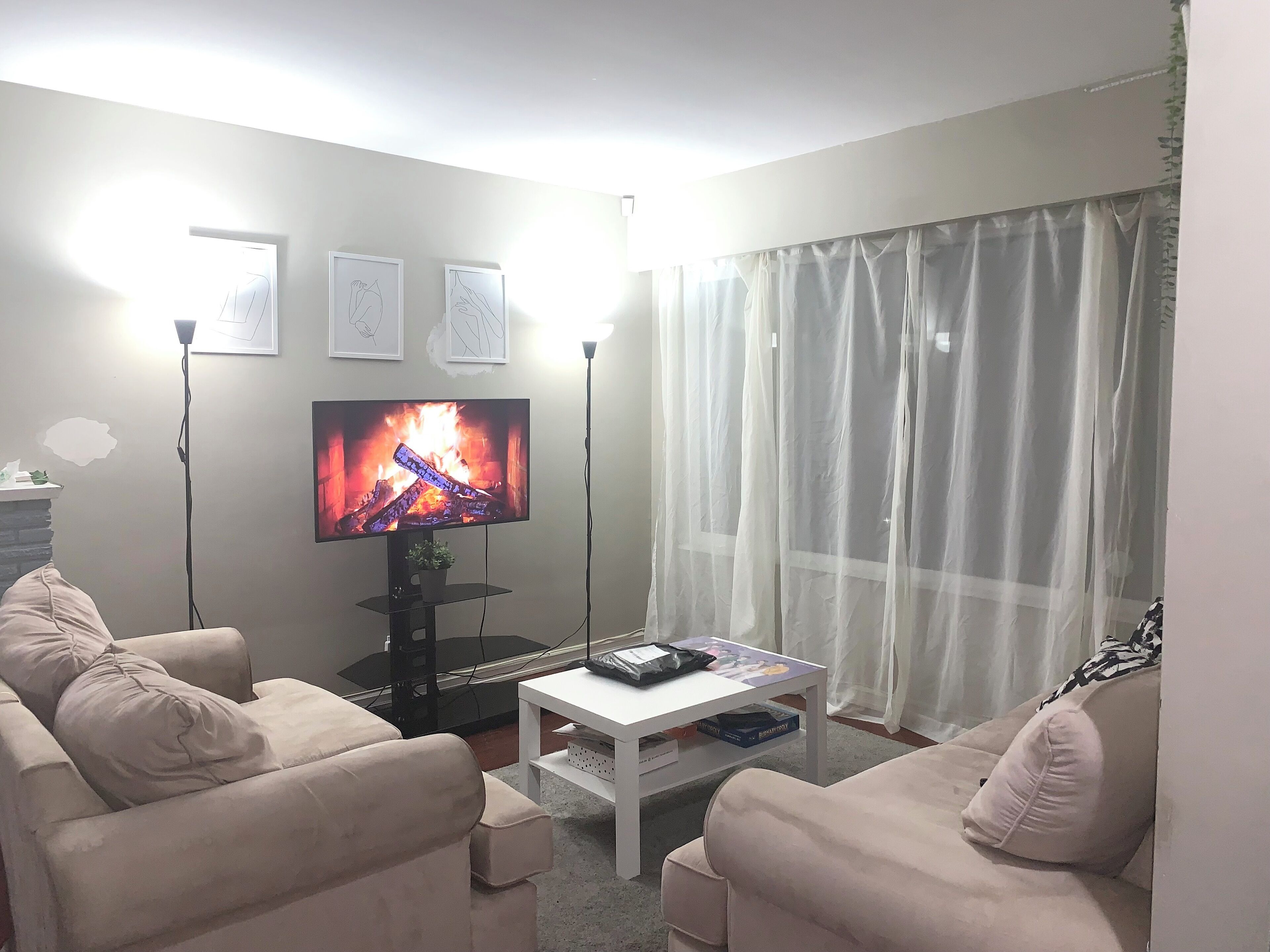 Room In Burnaby W/ Free Street Parking - New Westminster