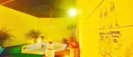 Banheira de hidromassagem exterior