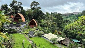 Bungalow Panorâmico, 1 quarto, varanda, vista para o jardim | Terrenos do alojamento