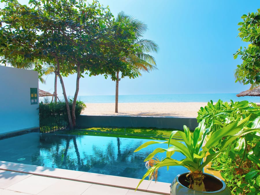 Vila superluxo, vista para a praia | Piscina | Piscina interna, piscina externa, espreguiçadeiras